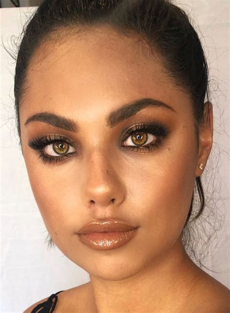 Soft Natural Smokey Eye Makeup