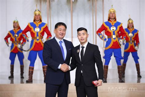 Бүгд Найрамдах Улс тунхагласны 98 жилийн ойг тохиолдуулан Монгол Улсын Ерөнхийлөгч Ухнаагийн