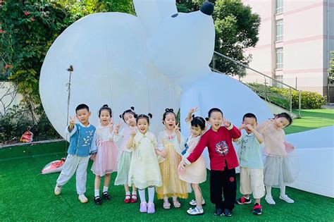Zhangjiagang Liangfeng International School 장가항시양풍쌍어실험학교