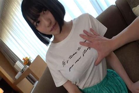 Siro 5102 【ほんとにfカップ？それ以上ない？】服をめいっぱい押し広げる、大きさだけでなくハリ・感度も絶品のfカップ。パイズリ時は
