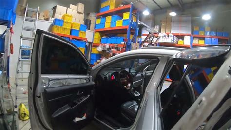 기아자동차 스포티지r 변색되고 오랜된 필름지 제거이후 앞유리 도어유리 열차단썬팅 재시공을 완료한 영상입니다 이외의 썬루프