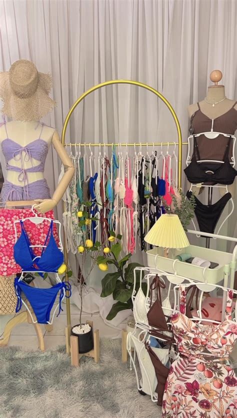Bikini Sister 󾬑󾬑 พร้อมส่ง 󾓚󾓚 ชุดว่ายน้ำทรงเดรสลายกราฟฟิค สายไขว้หลัง