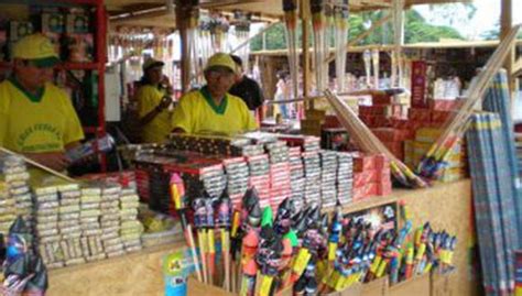 Venden Cohetes Y Chispitas Peru Correo
