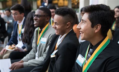 Edison Scholars Celebrate 40000 Scholarships Energized By Edison
