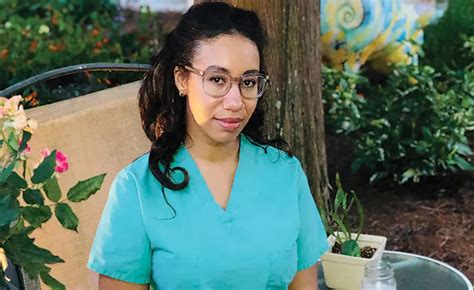 Physician Amanda Satterthwaite 10 Fights Fear In The Icu Princeton