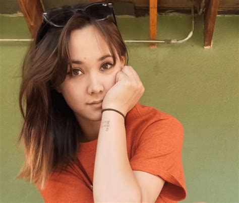 Gen V Star London Thor Shares Swimsuit Photo From The Beach