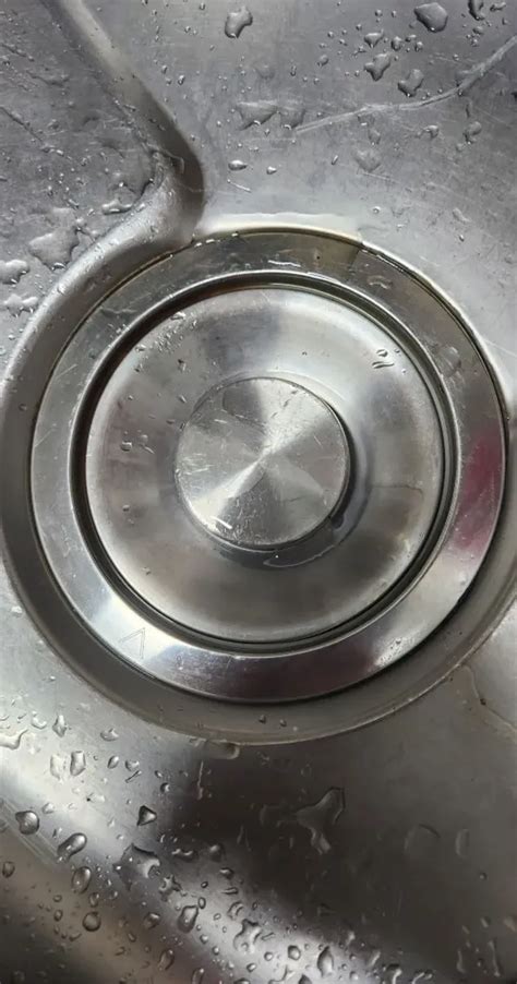 이사 몇일 안남기고 예약했는데 상담도 친절하시고 약속시간도 정확히 지키시고 작업 완성도도 너무 좋아 만족합니다 다음에도 청소할일 있으면 당연 청소다움이져~ 숨고 숨은고수