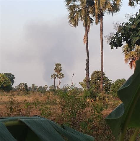 တန့်ဆည် ကာပေါင်းကျရွာကို စစ်တပ်က ဝင်ရောက်စီးနင်း မီးရှို့နေ Khit Thit