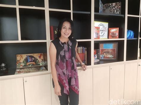 Dee Lestari Rilis Berduka Berawal Dari Obrolan Dengan Mendiang Suami