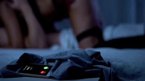 รปภาพCheating เลอกดภาพถายสตอก เวกเตอร และวดโอ98 471 Adobe Stock