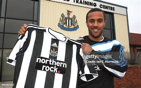 Wayne Routledge Photos And Premium High Res Pictures Getty Images