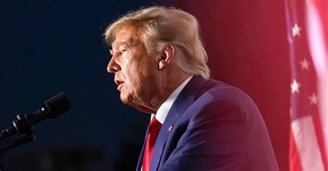 Trump Spoke At A Fundraiser For Jan 6 Defendants