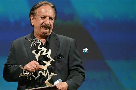 مجید مجیدی با جایزه بهترین بازیگر جوان در جشنواره ونیز عکس اقتصاد24