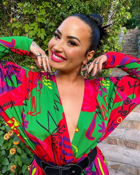 Demi Lovato Fat Girl Tits