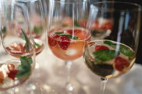 How To Make Raspberry Wine New Day Wine