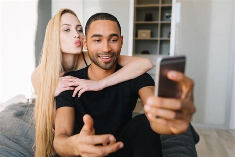 21 Attractive Hobbies And Interests To Put On Your Dating Profile Attraction Diary