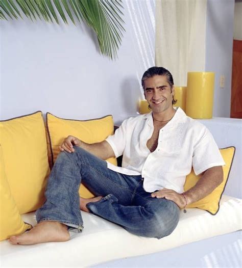 Pin De Maria Guarin En Alejandro Alejandro Fernandez Alejandro Fotos Chayanne
