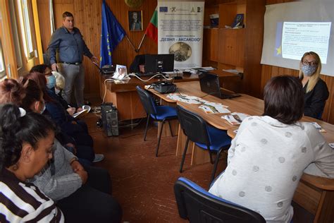 ОИЦ ВАРНА ПРОВЕДЕ ИНФОРМАЦИОННА СРЕЩА В ГРАД ИГНАТИЕВО Eufunds