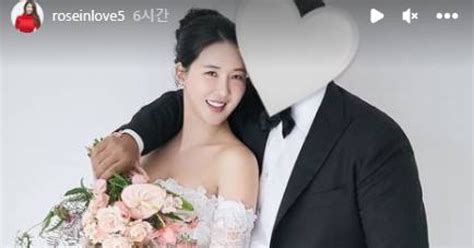 4월 결혼 장미인애 곰돌이상 남편 웨딩화보 공개 익살맞은 팔짱[스타이슈]