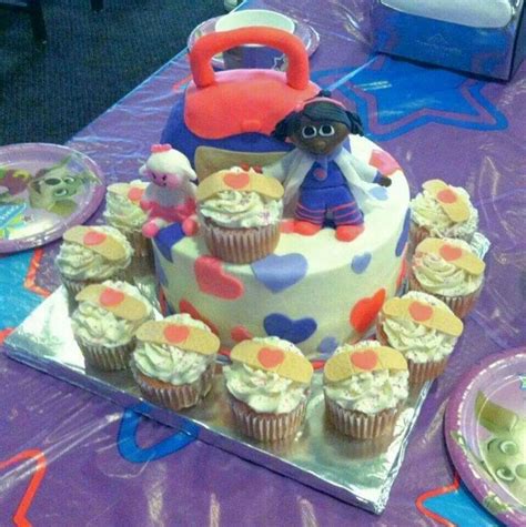 Doc Mcstuffins Cake