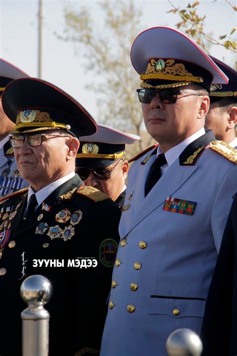 Фото Хүндэт хилчин хошууч генерал Ч Сандрын нэрэмжит Цэргийн гавьяаны одонт Хилийн цэргийн