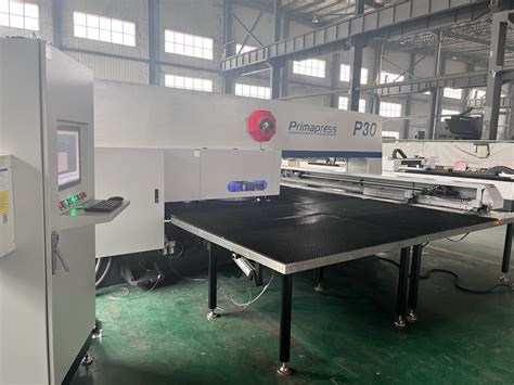 Cnc 터렛 펀치 프레스 작업을 개선하고 재료 고착 및 변형을 방지하기 위한 효과적인 전략 Primapress