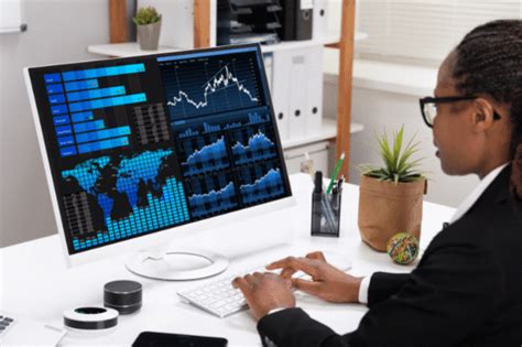 Data Streaming Explained Real World Use Cases Benefits And Challenges Expertbeacon