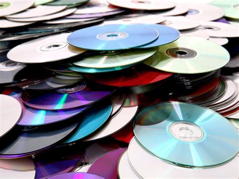 10 Things To Do With Old Cds