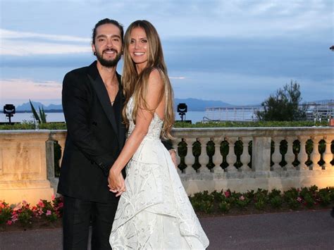 Allison Williams Gets Married In An Oscar De La Renta Wedding Dress Vogue