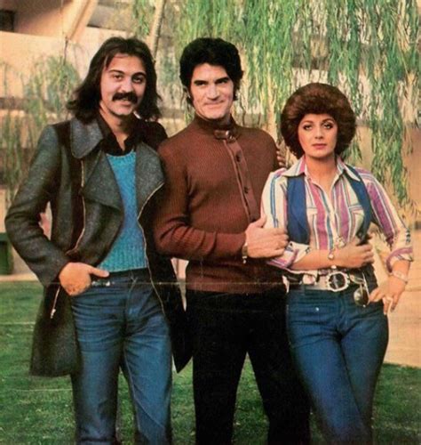 Javanan Magazine بعضی عکس ها انرژی و حس زیبایی دارند رامش و ویگن و