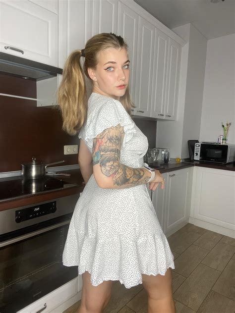 Do You Think I Look Cute Enough🤔 R Sfwnextdoorgirls