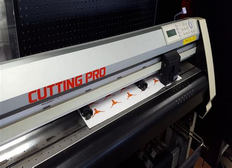 Lot 43 Graphtec Fc7000 130 Mk2 Vinyl Cutter With Mark Reader 54 Dallas Tx Wirebids