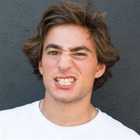 Micky Papa Sponsors Pics And Videos Shralpin Skateboarding Shralpin