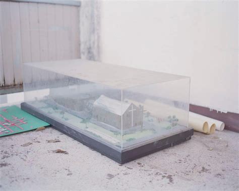 Transformation Theory สองเมืองที่ติดอยู่ระหว่างความเป็นจริงและภาพฝัน