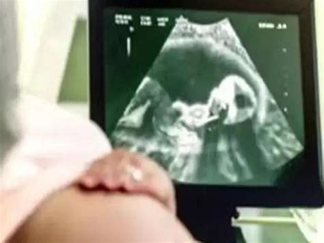 वरषभरपरव अलपवयन असलयन जमन आत गरभलगनदन रकटच बनल मसटरमइड Chhatrapati