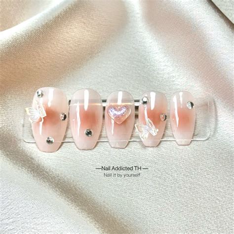 เล็บปลอม เล็บเจลปลอม เล็บเจลปลอมสำเร็จรูป น่ารัก สวย เรียบหรู สีชมพู ออมเบร Ombre ผีเสื้อ