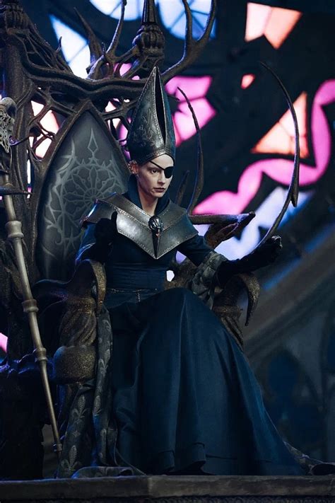 Появились первые кадры со съемок фильма «Волшебник Изумрудного города