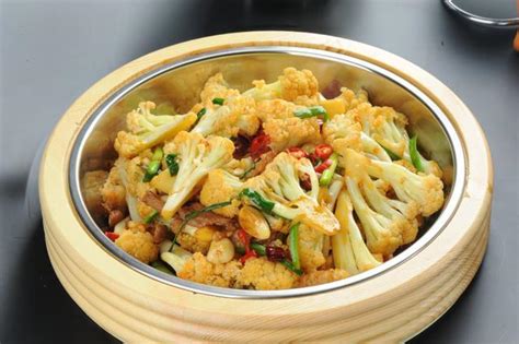 川菜湘菜粵菜一家全搞定讓你品嘗江湖上正宗川湘粵 每日頭條