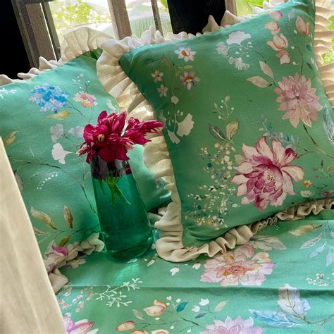 Clyde Windsor Estate Adelaide Frilly Cushion Cover 16 X 16 Single