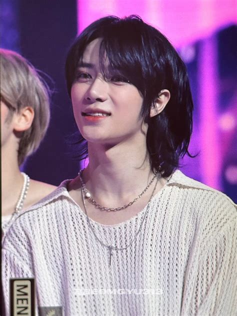 더쿠 오늘자 가요대축제 장발 스타일링 예쁜 투바투 범규 Twt