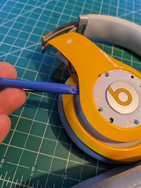 How To Replace Battery On Dre Beats Paul Vivier