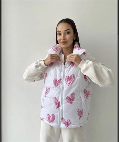 Жилетка — ціна 700 грн у каталозі Жилетки Купити жіночі речі за доступною ціною на Шафі