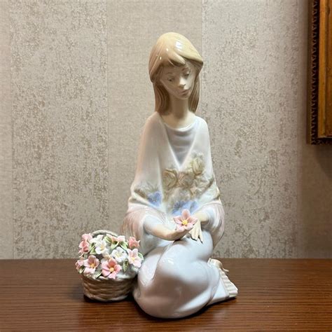 Порцелянова статуетка Lladro «квіткова пісня — ціна 6000 грн у каталозі Статуетки Купити товари