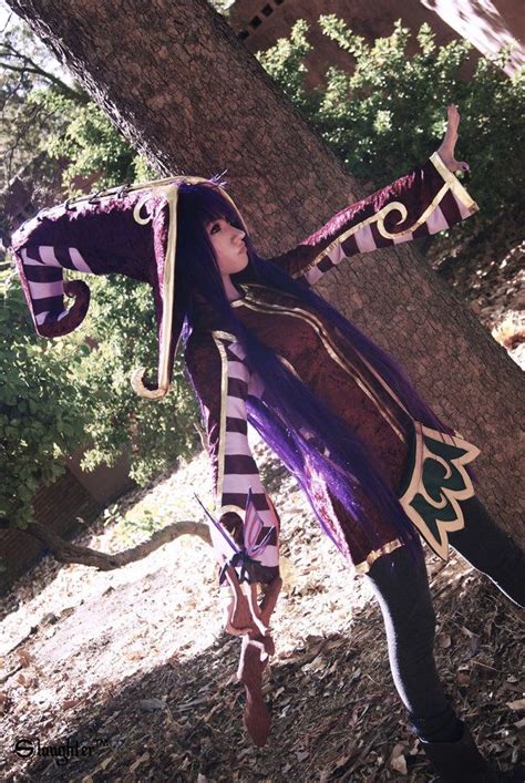 Lulu League Of Legends Cosplay Play
