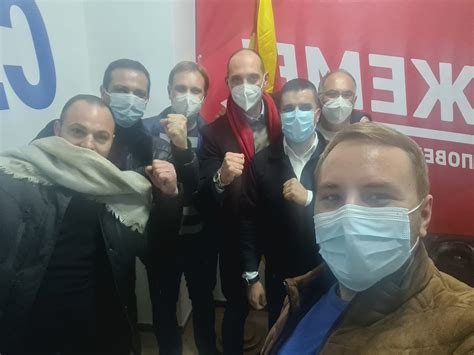 СДСМ ГИ ЖИВЕЕ СВОИТЕ НАЈСЛАВНИ МОМЕНТИ ОВА Е НАГРАДА ЗА ВЛАДЕЕЊЕТО НА СДСМ НО И КАЗНА ЗА