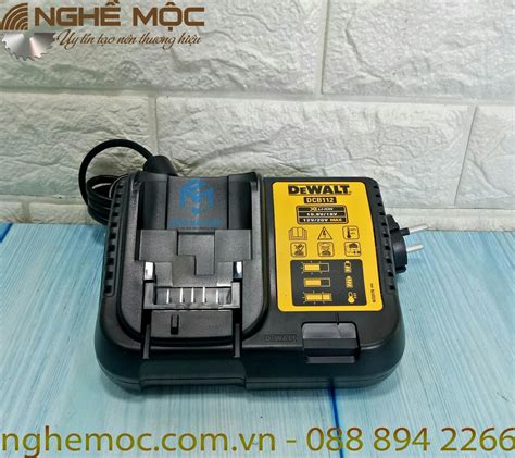 Máy khoan cầm tay Dewalt DCD701D2-KR – mochaiphat