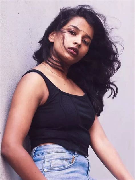 Charming Looks Of Rooth Times Of India