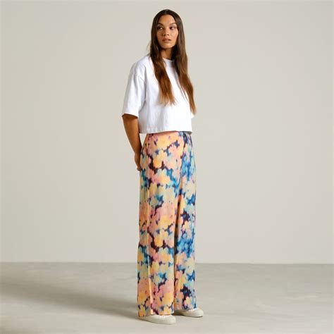 Hosen Damen Dedicated