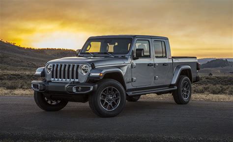 2020 Jeep Gladiator Pickup Jt A Wrangler Based Mid Size Truck