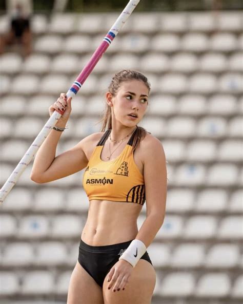 Beautiful Foids Should Stick To The Pole Vault